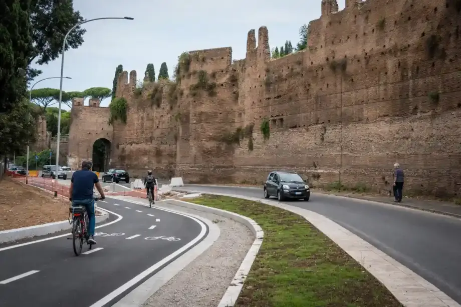 Ciclabile delle Mura Aureliane, comitati contro la deviazione: la ...